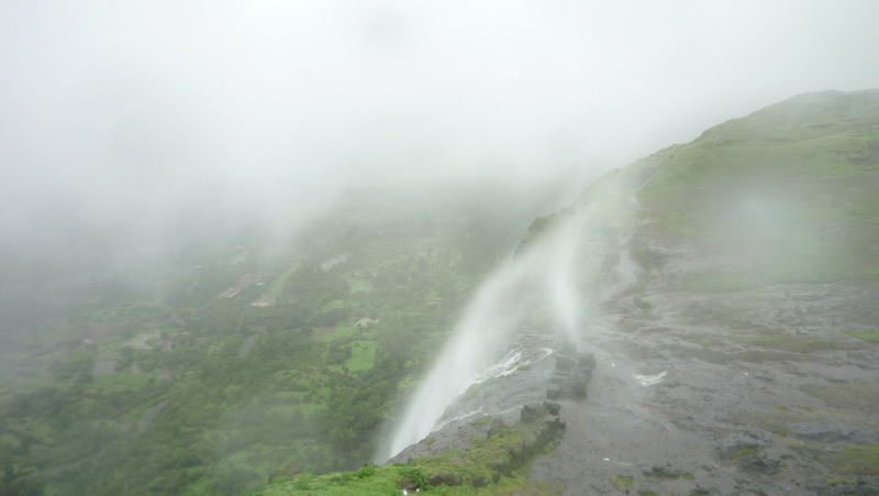 सैर-सपाटे के लिहाज से बेहतरीन जगह है मानावली स्थित बौद्ध गुफाएं - visit ...