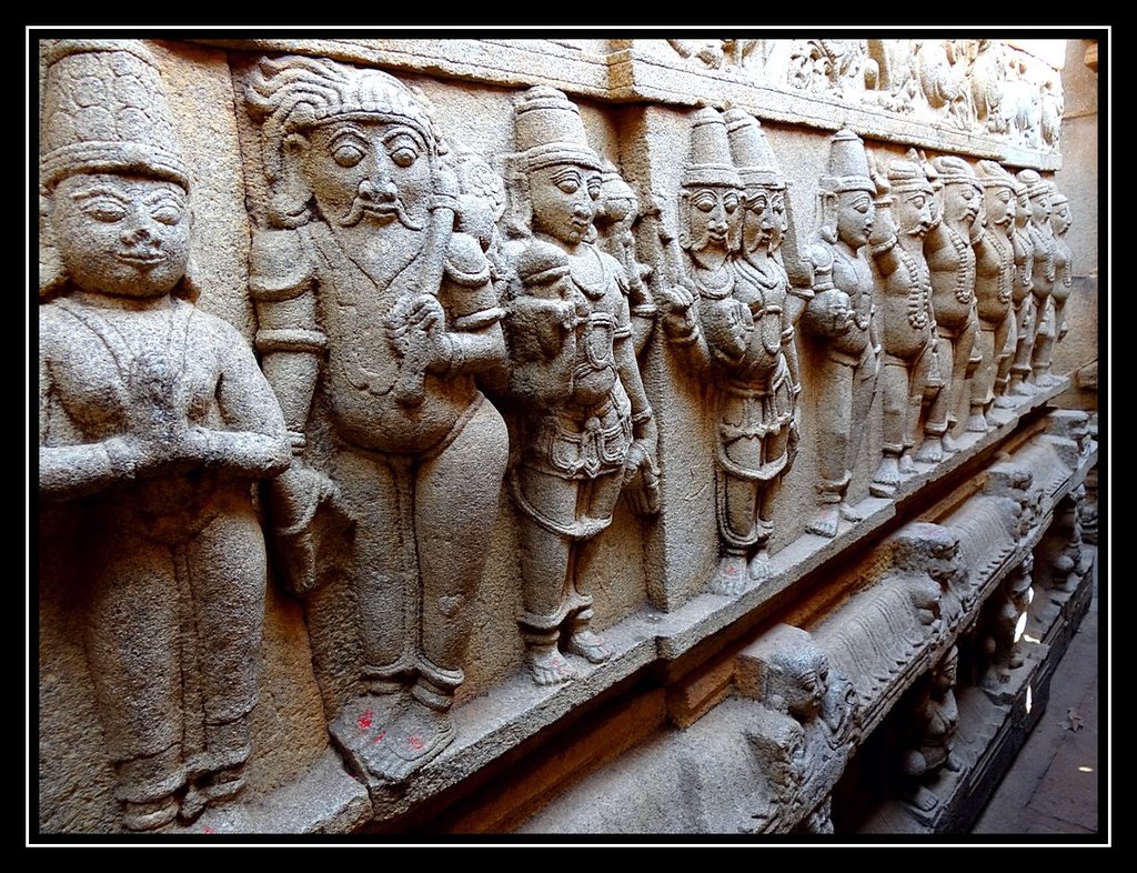Sculpture on the side walls of the Garbhagriha (inner sanctum sanctorum ...